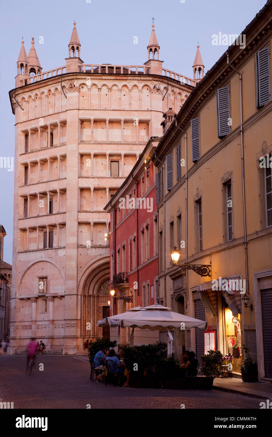Parma italy cafe hi-res stock photography and images - Alamy
