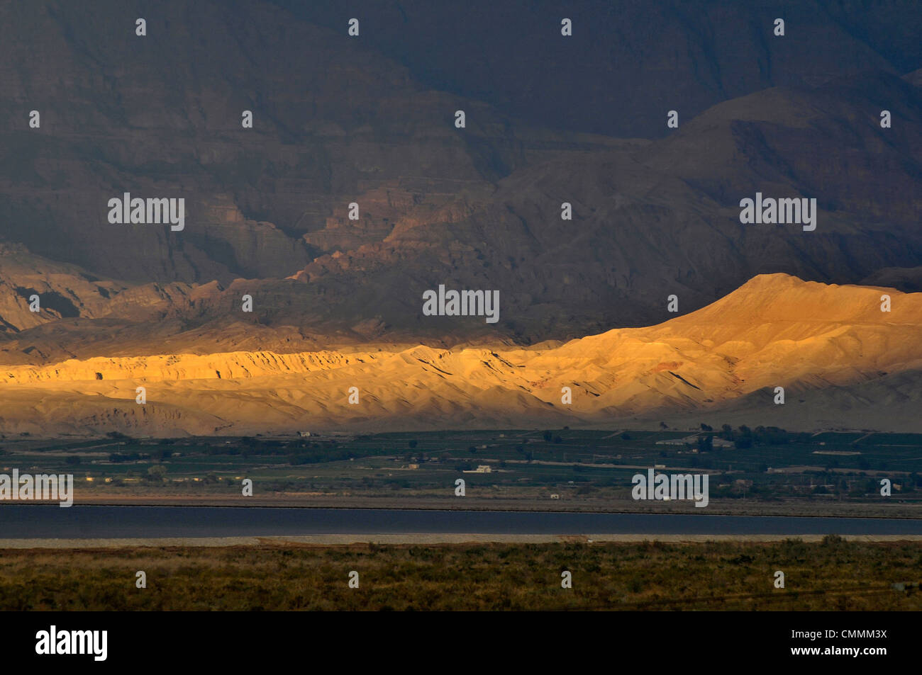 Negev desert scene in the northern Aravah (Arabah) valley Stock Photo ...