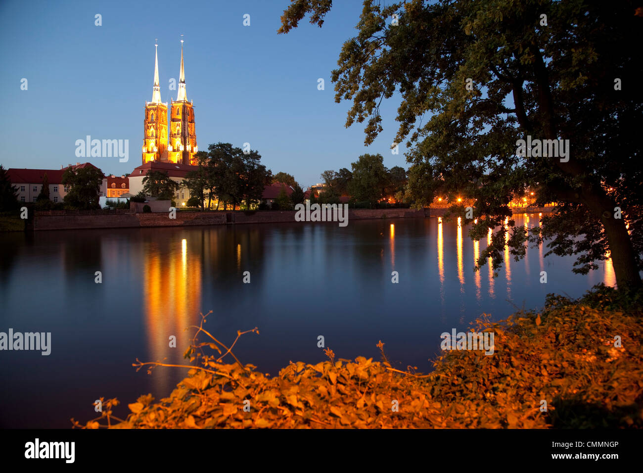 Cathedral and River Odra (River Oder), Old Town, Wroclaw, Silesia ...