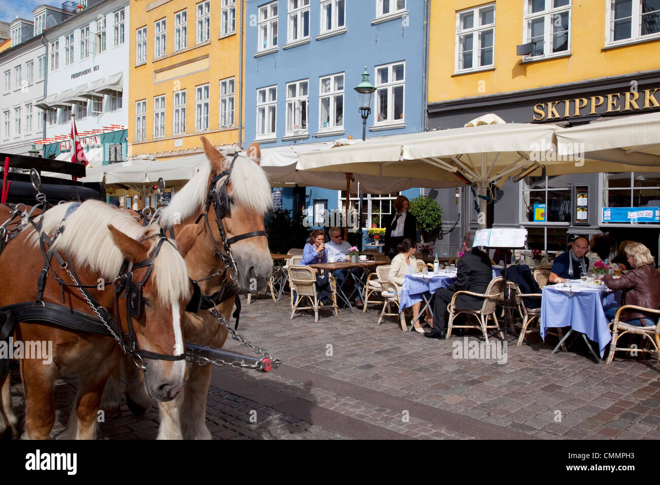 Cafe, Nyhavn, Copenhagen, Denmark, Scandinavia, Europe Stock Photo - Alamy