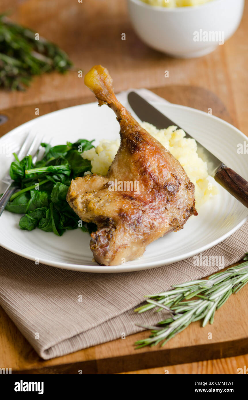 Duck with spinach and mashed potatoes Stock Photo - Alamy