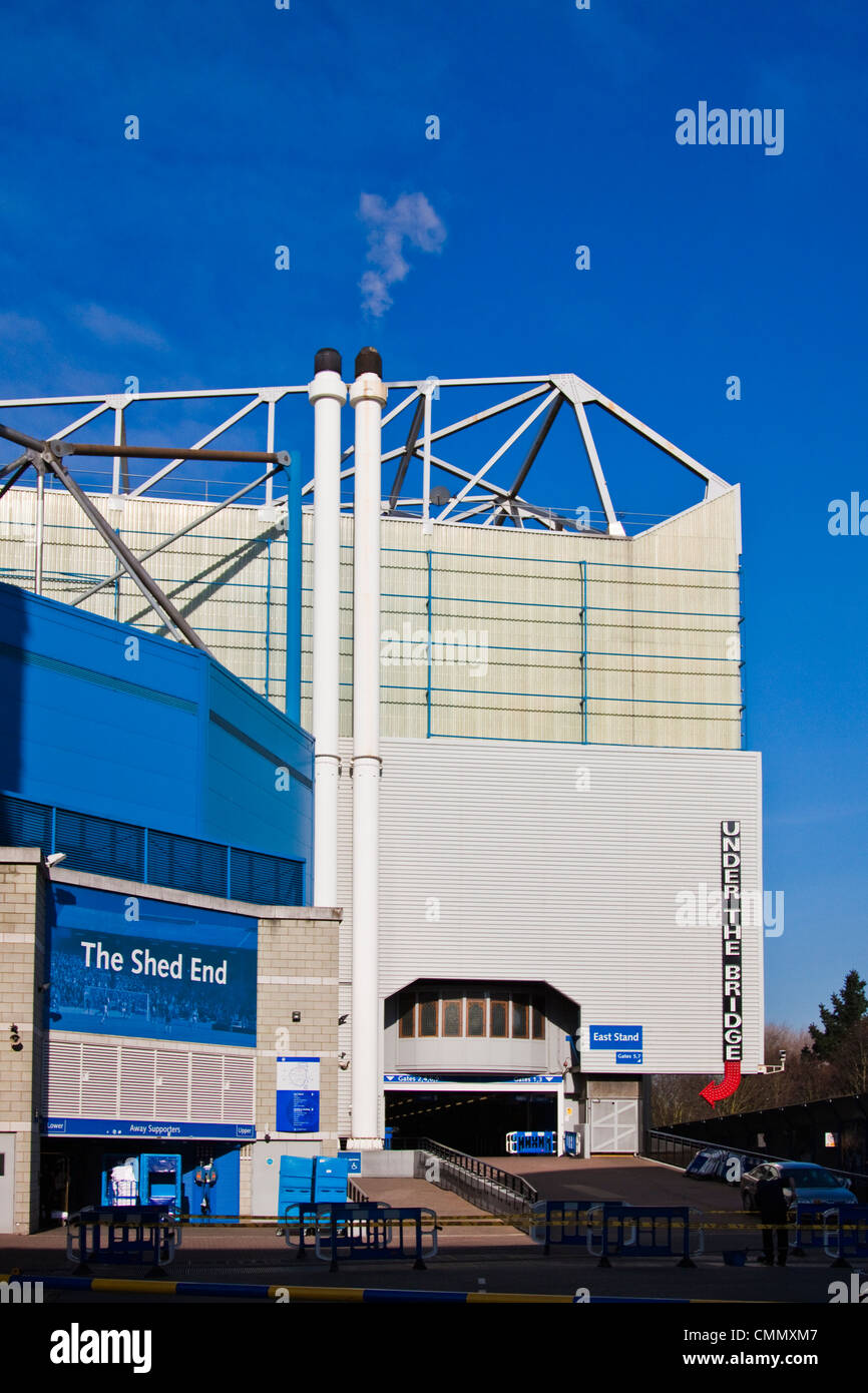 Chelsea football club ground hi-res stock photography and images - Alamy