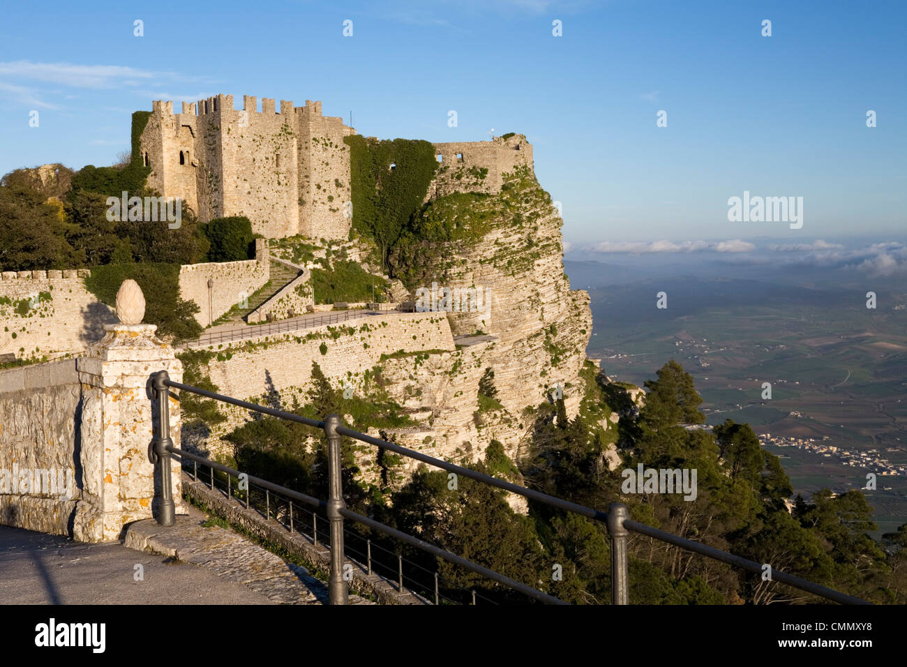 Castello di venere erice hi-res stock photography and images - Alamy