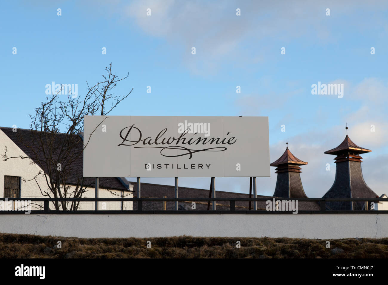 The distillery at Dalwhinnie in the Scottish highlands Stock Photo - Alamy