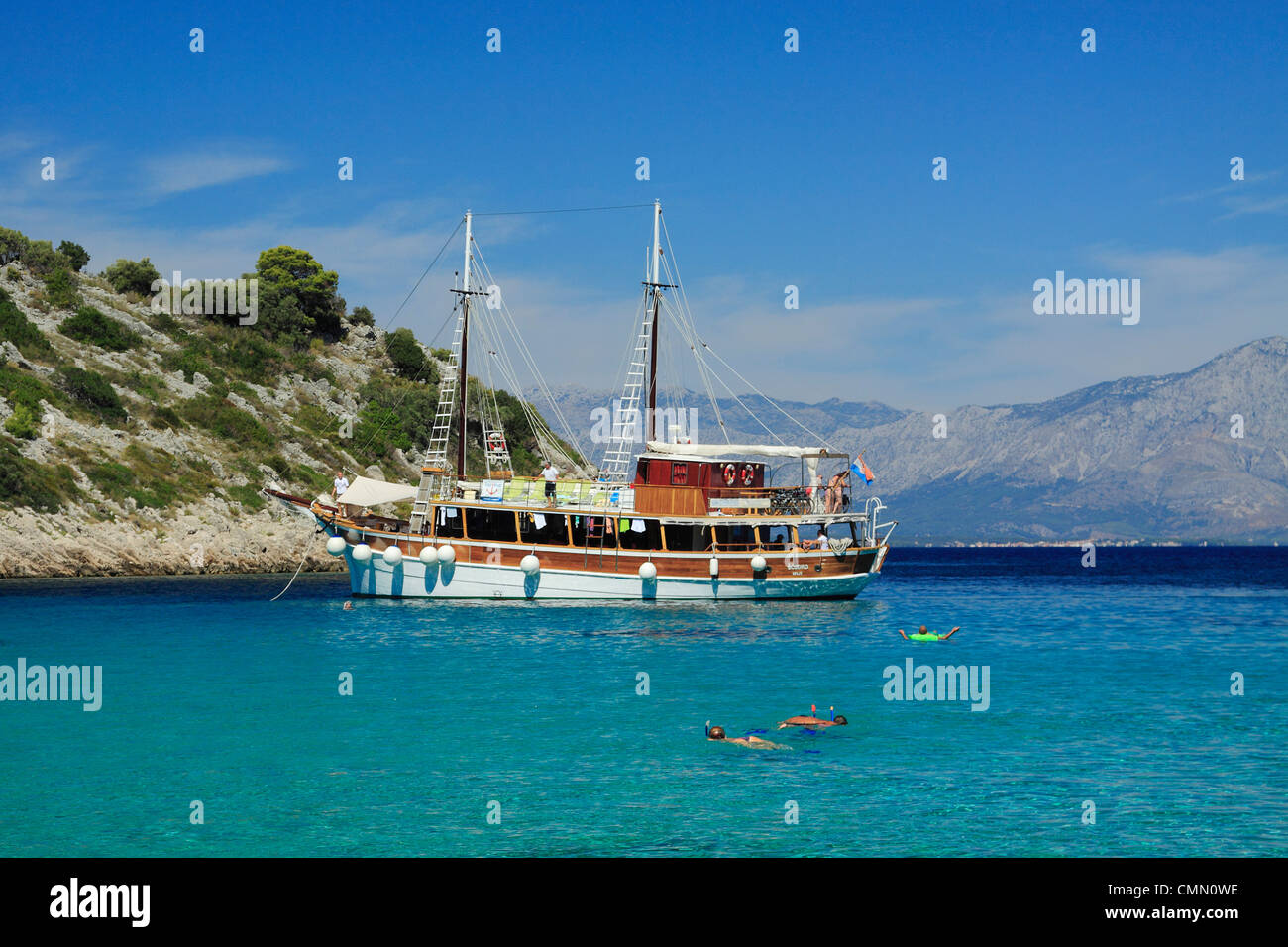 Cruise ship in Divna bay, Peljesac peninsula, Croatia Stock Photo - Alamy