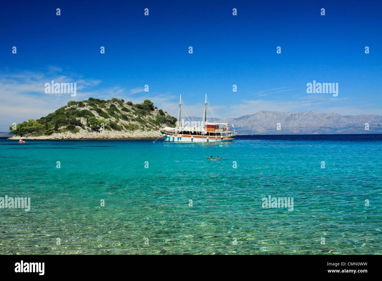 Cruise ship in Divna bay, Peljesac peninsula, Croatia Stock Photo - Alamy