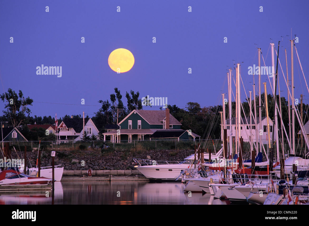 Full moon, Parlee Beach New Brunswick Stock Photo - Alamy