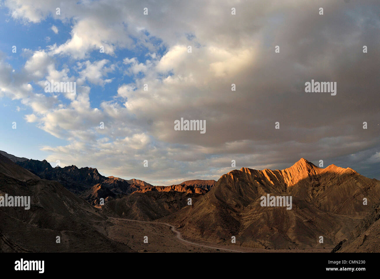 Negev desert scene Stock Photo - Alamy