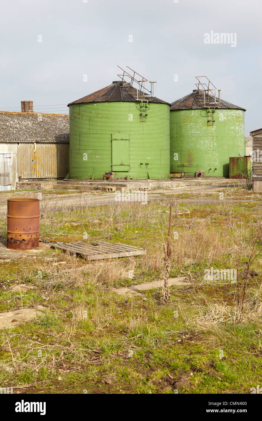 derelict farm buildings Stock Photo - Alamy