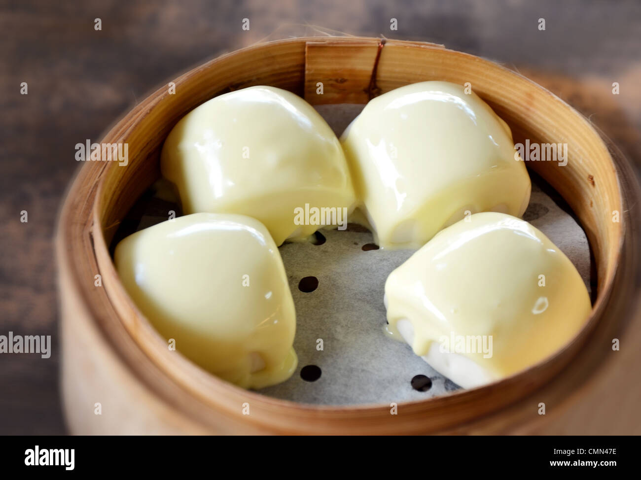 Chinese steamed cheese on mini buns , dim sum Stock Photo - Alamy
