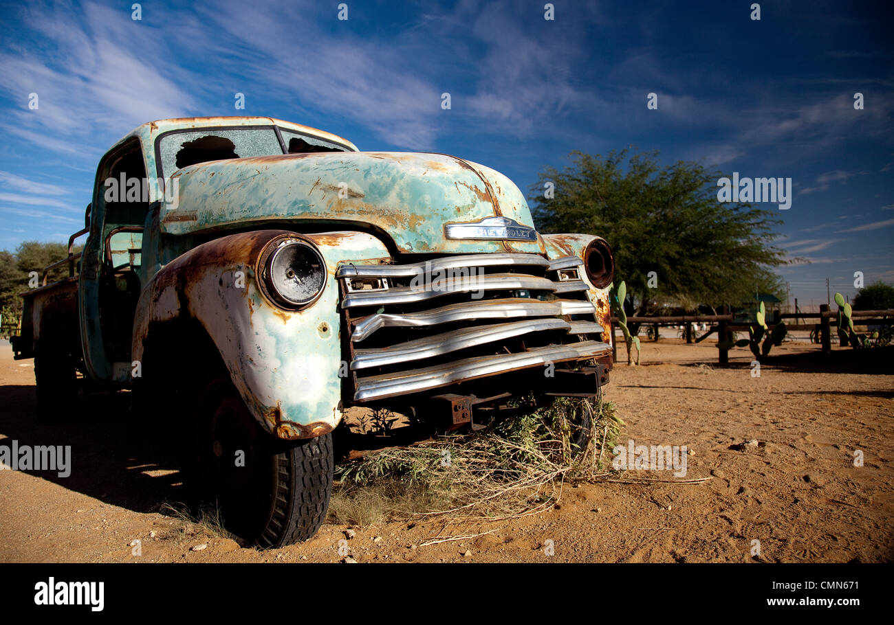 Abandoned old truck wreck hi-res stock photography and images - Alamy