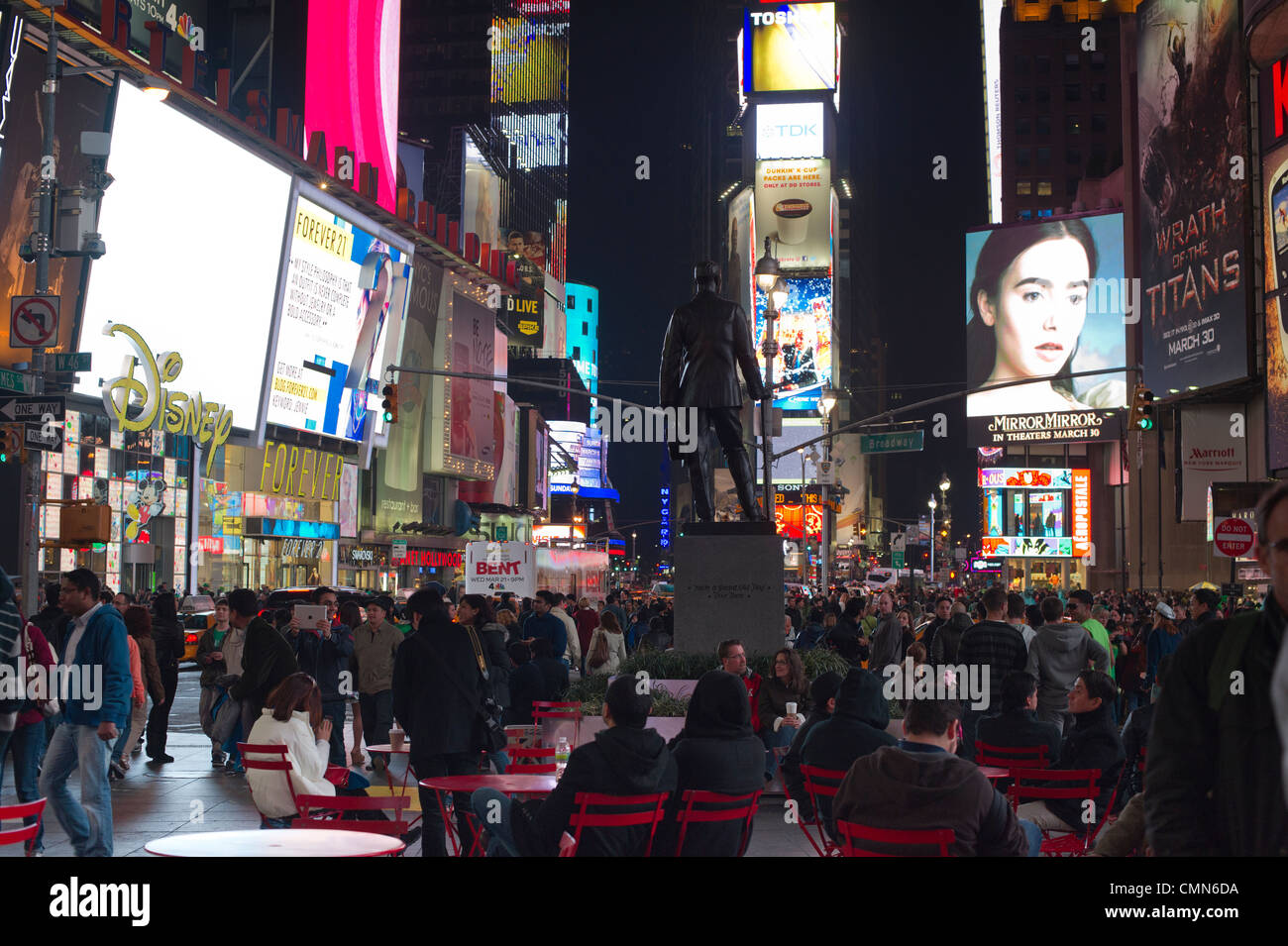 Wrath of the titans hi-res stock photography and images - Alamy