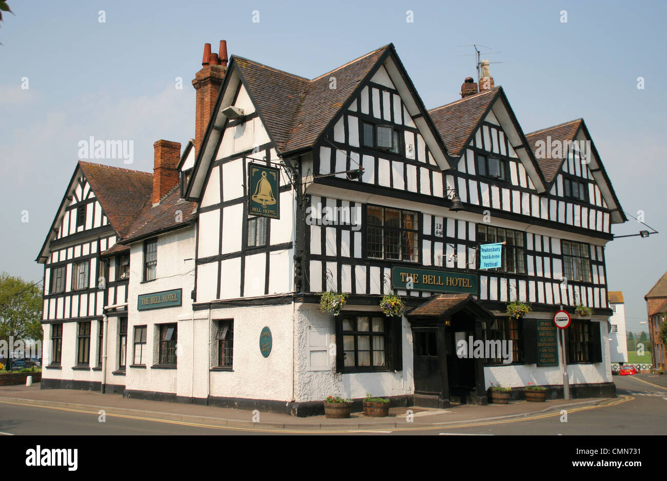 Bell Hotel Tewkesbury Gloucestershire England UK Stock Photo - Alamy