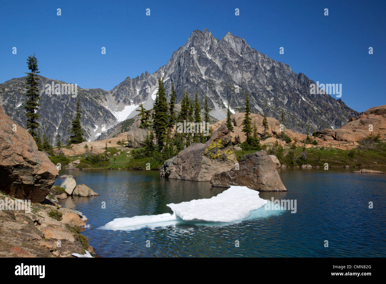 WA, Alpine Lakes Wilderness, Ingalls Lake and Mount Stuart Stock Photo ...