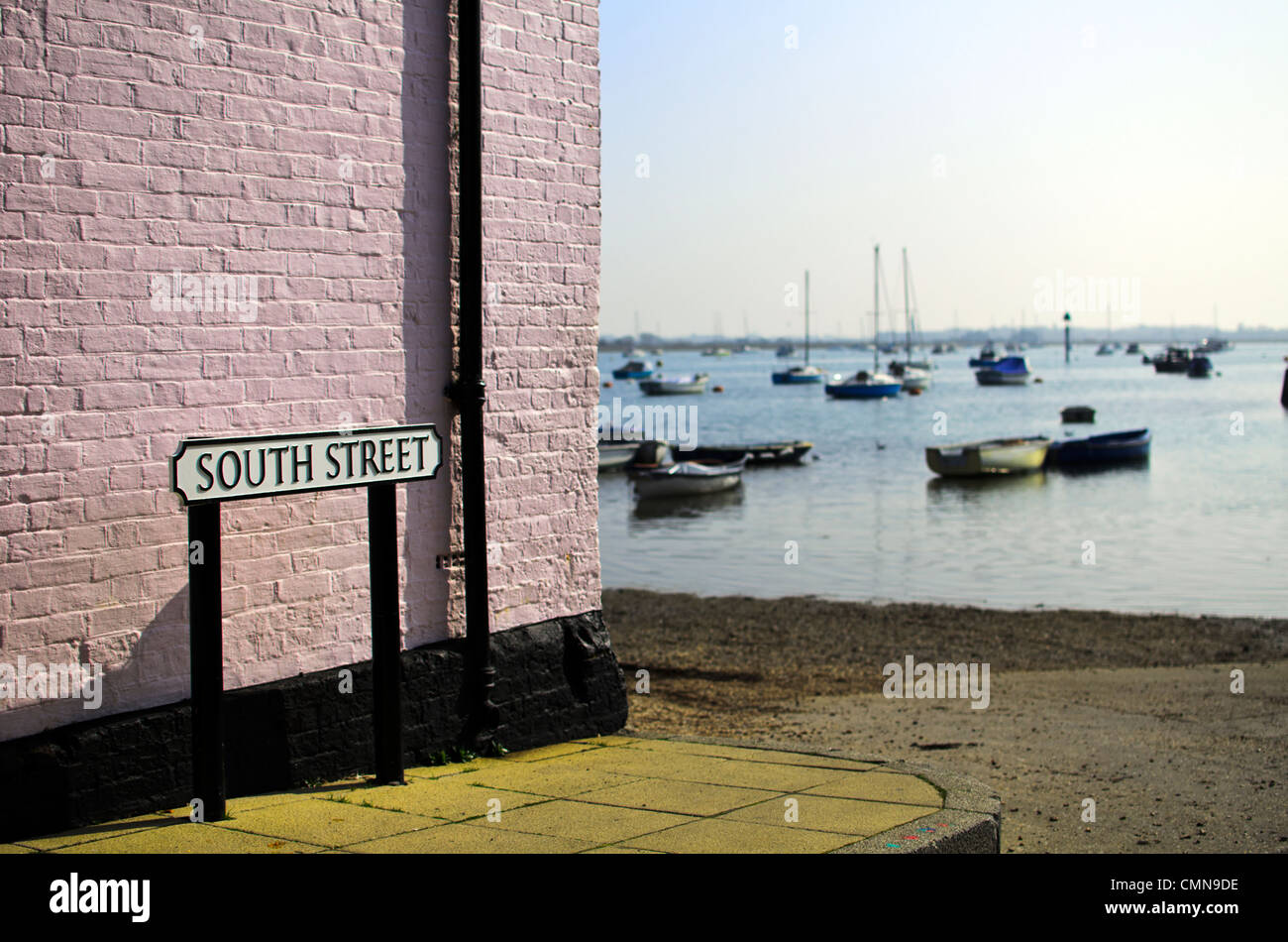 Emsworth harbour view hi-res stock photography and images - Alamy