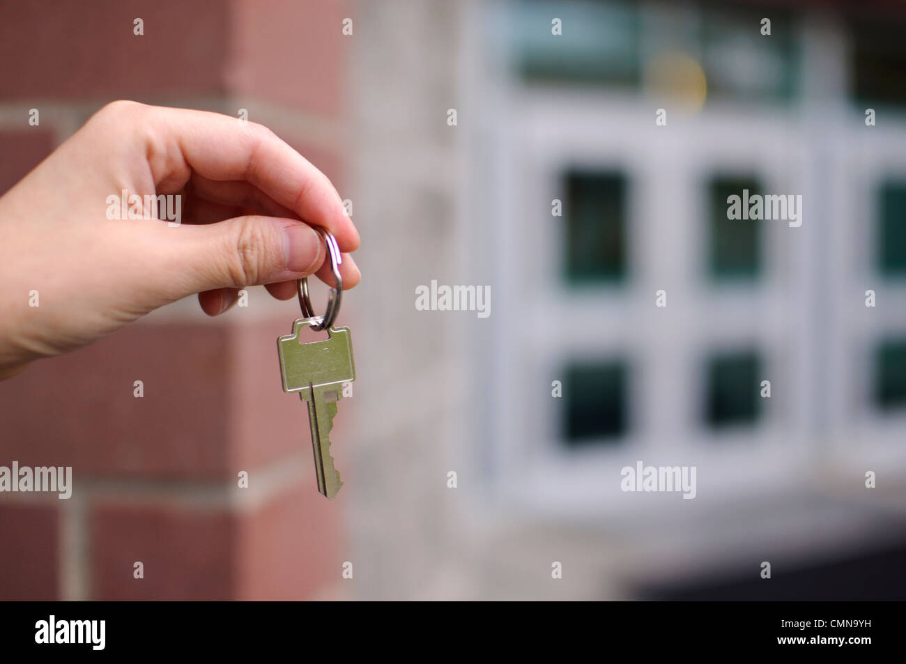 Handing over door key hi-res stock photography and images - Alamy