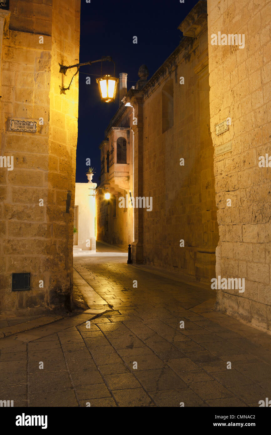 Mdina night malta hi-res stock photography and images - Alamy