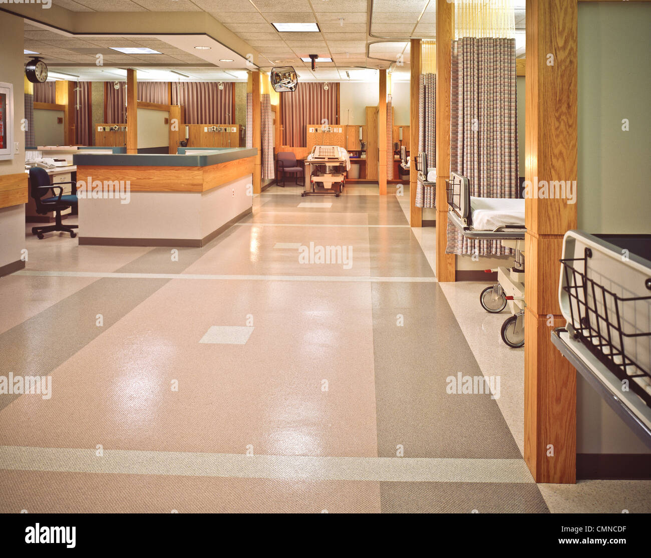 Hospital operating room and recovery Stock Photo - Alamy