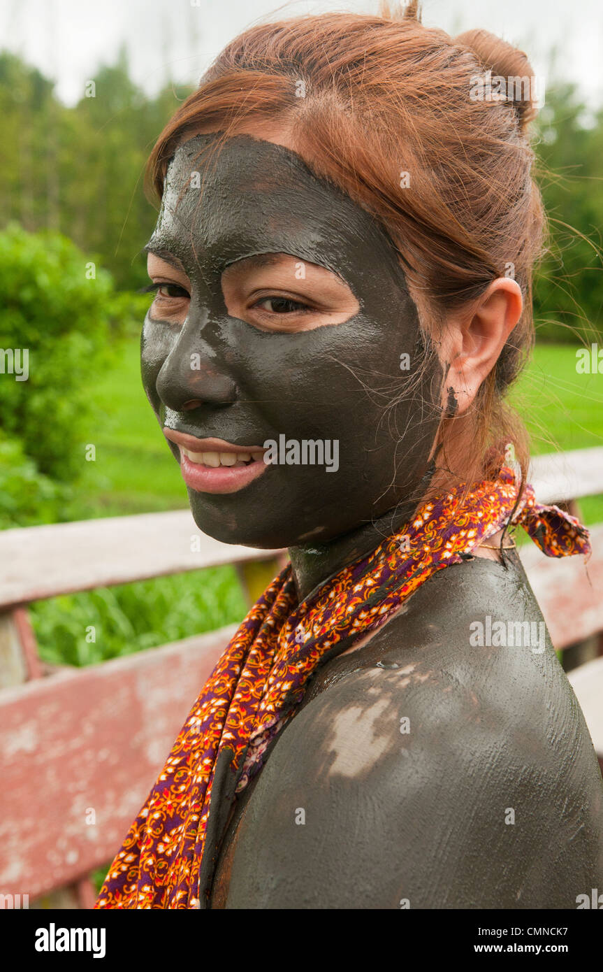 Woman spa facial treatment hi-res stock photography and images - Alamy