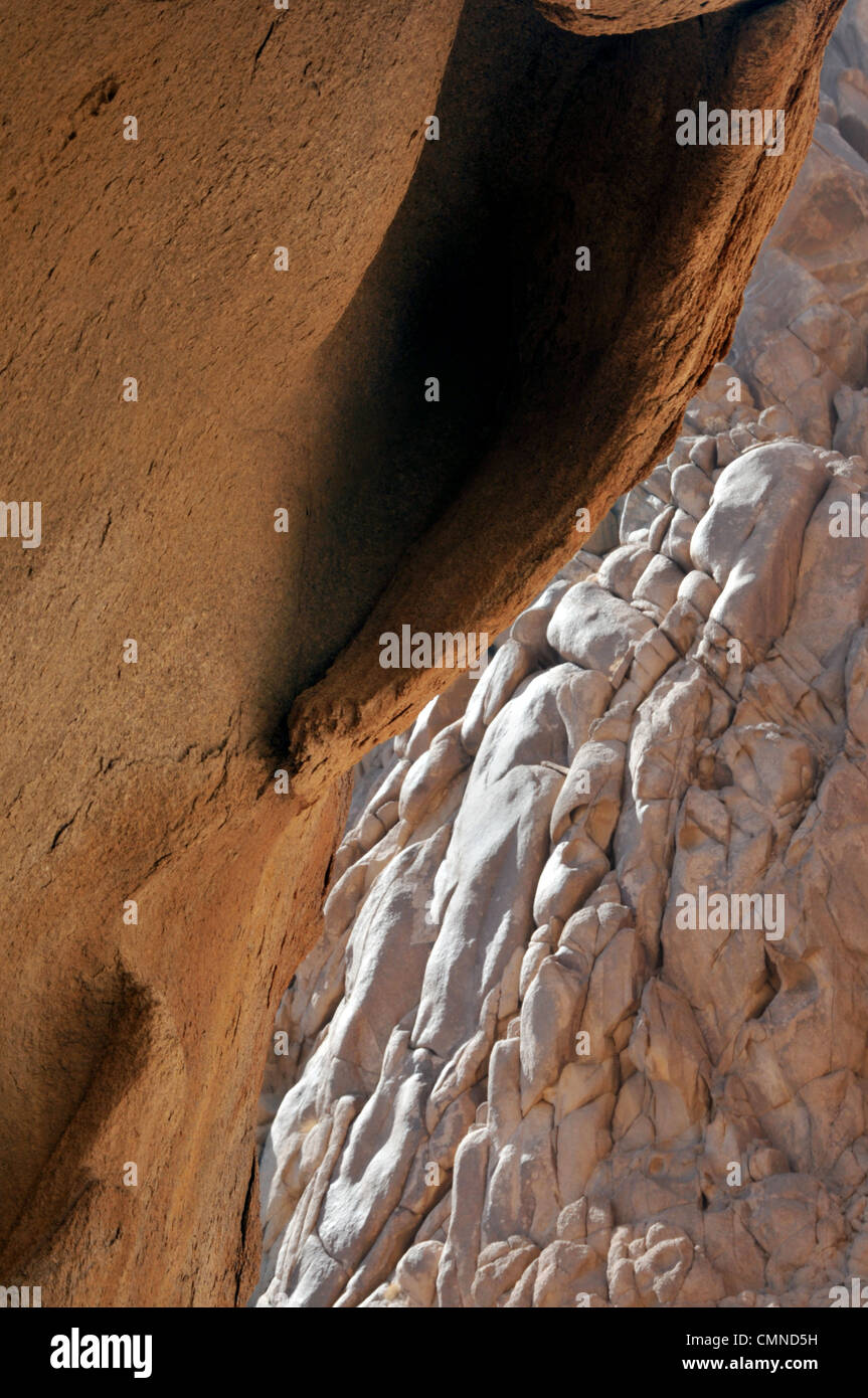 Desert granite hi-res stock photography and images - Alamy