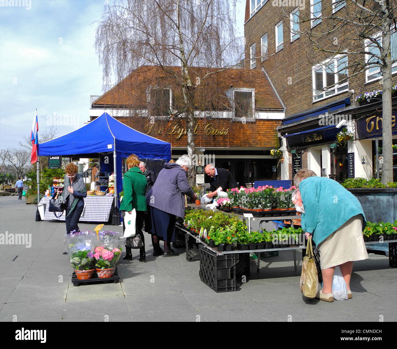 Horsham market hi-res stock photography and images - Alamy
