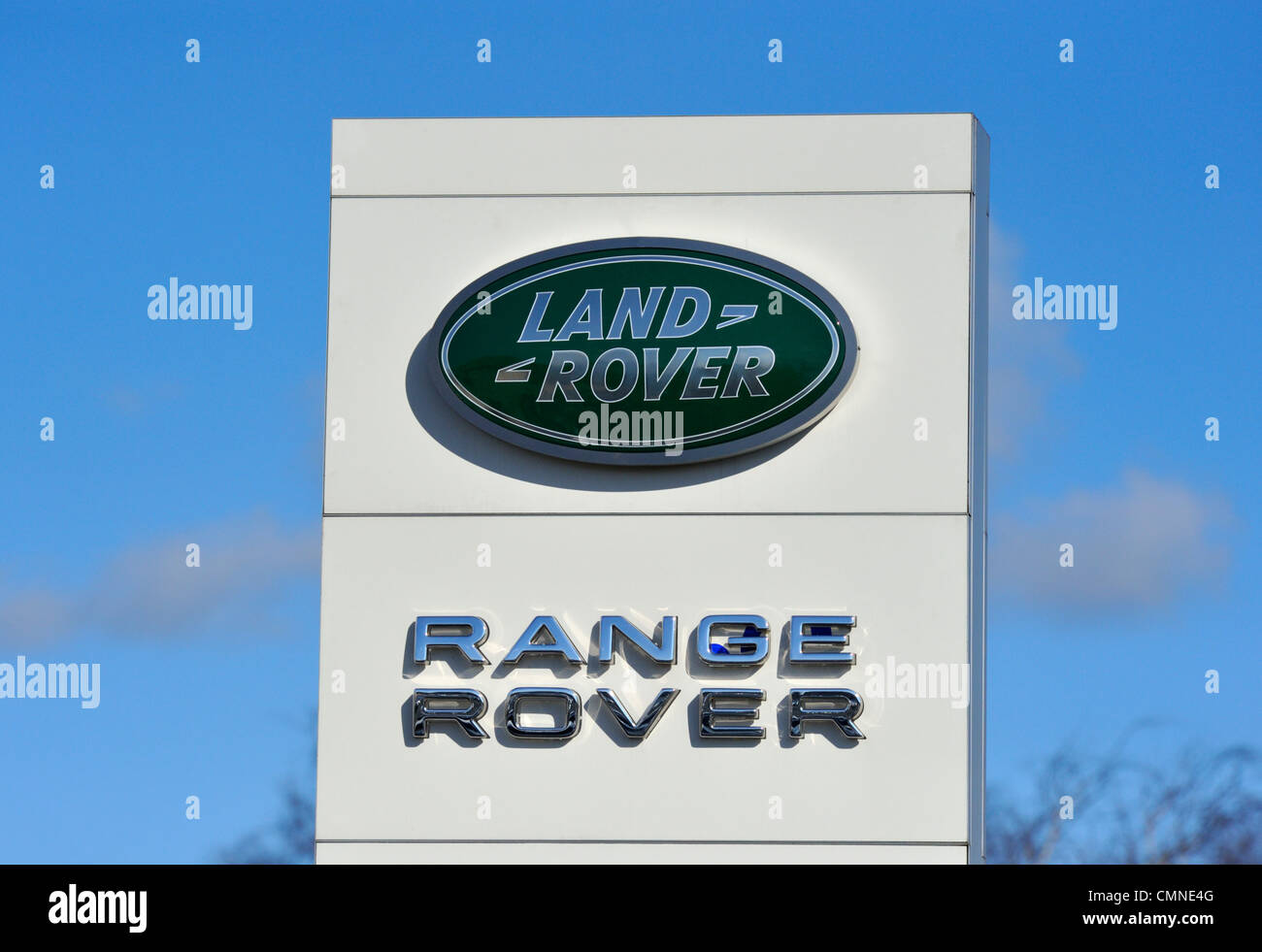 Land Rover and Range Rover logos Stock Photo - Alamy