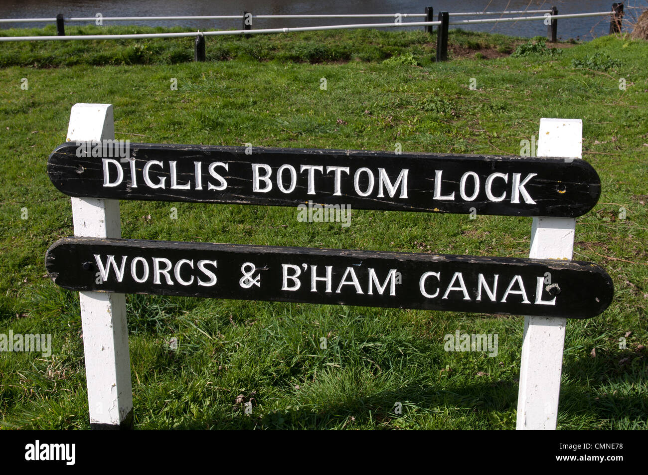 Diglis Bottom Lock sign, Worcester, UK Stock Photo - Alamy