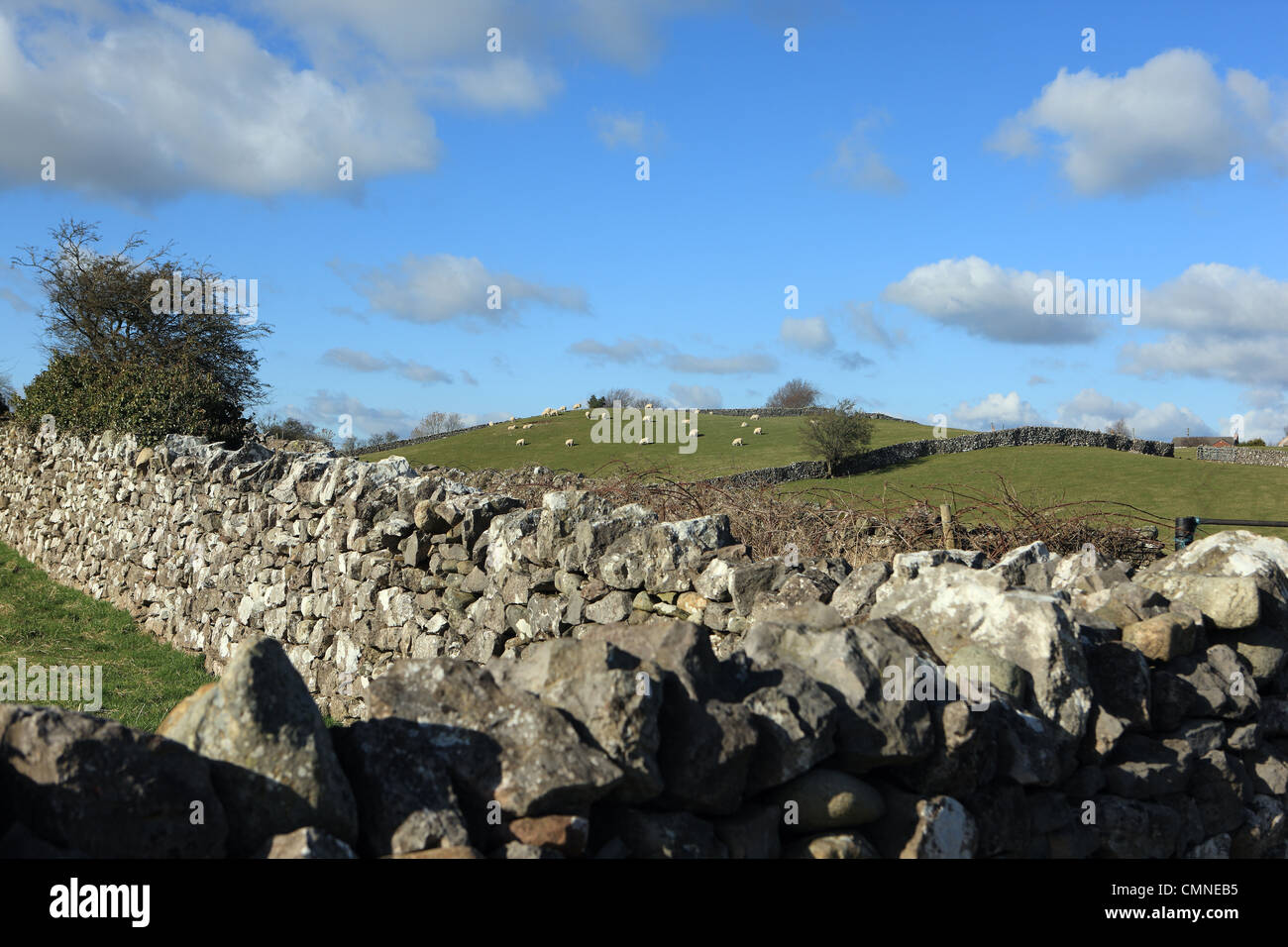 Dry stone walls england hi-res stock photography and images - Alamy
