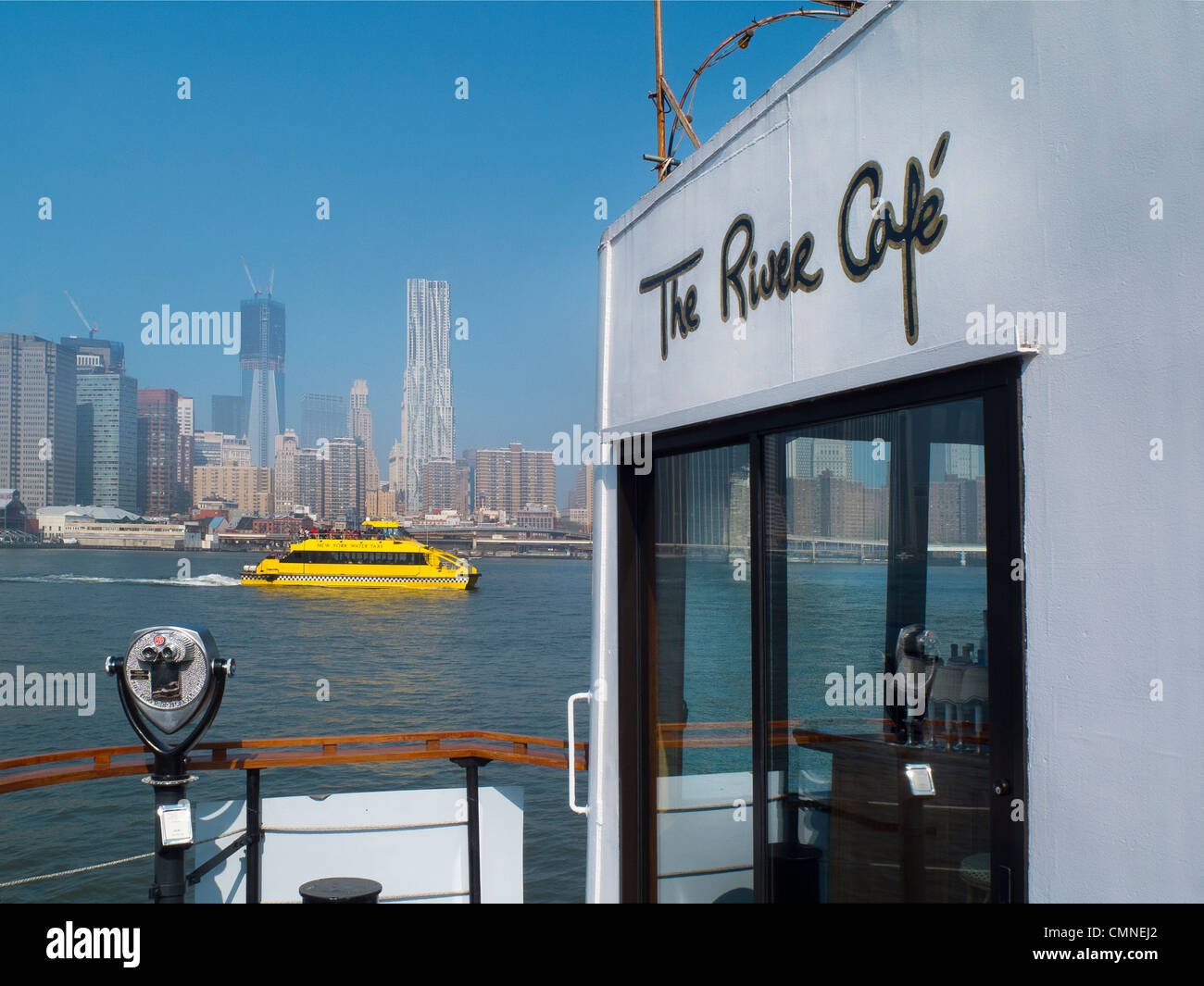 The river cafe restaurant new york hi-res stock photography and images ...