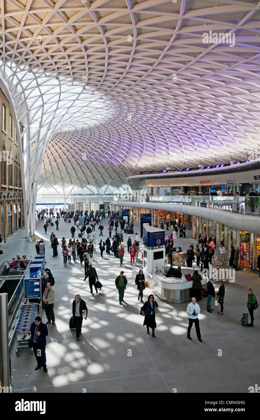 Kings Cross Station, the new concourse. Part of the redevelopment and ...
