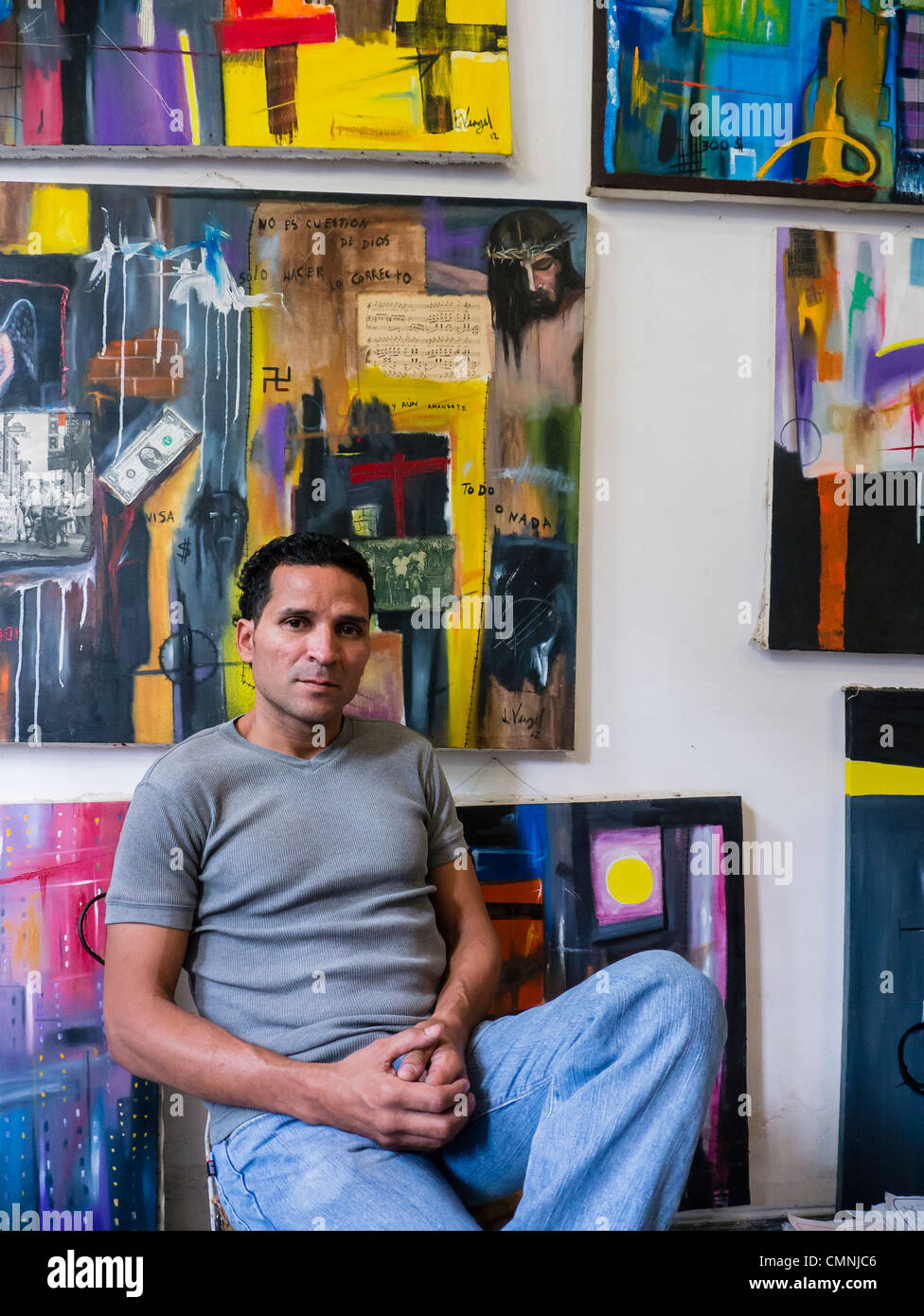 Cuban painter hi-res stock photography and images - Alamy