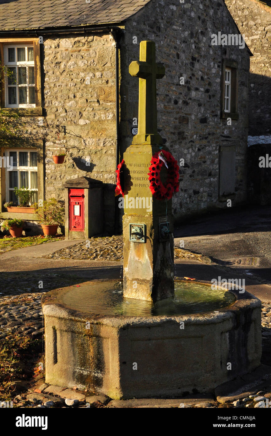 Memorial langcliffe village hi-res stock photography and images - Alamy