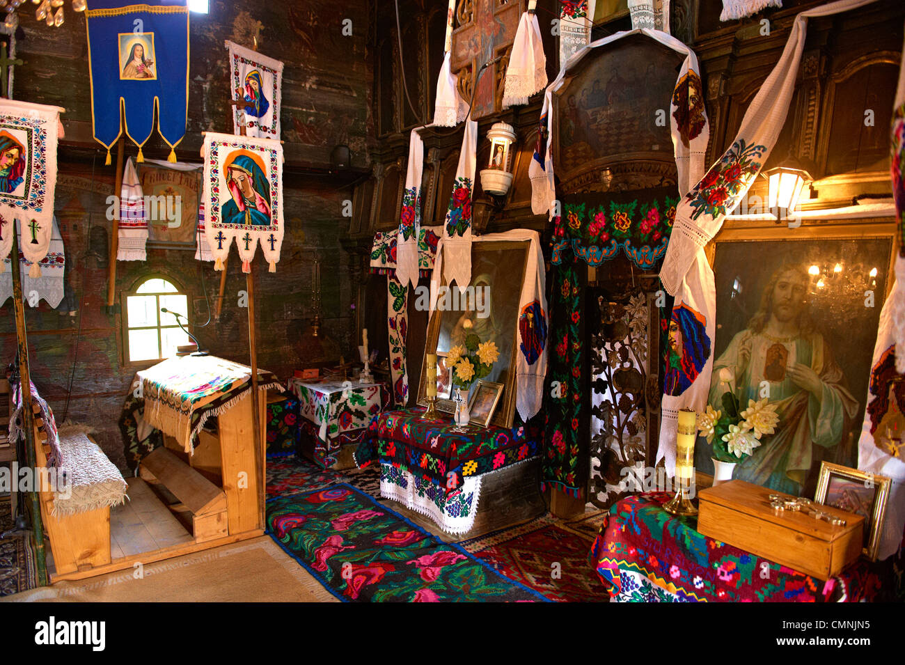 Orthodox and catholic churches hi-res stock photography and images - Alamy