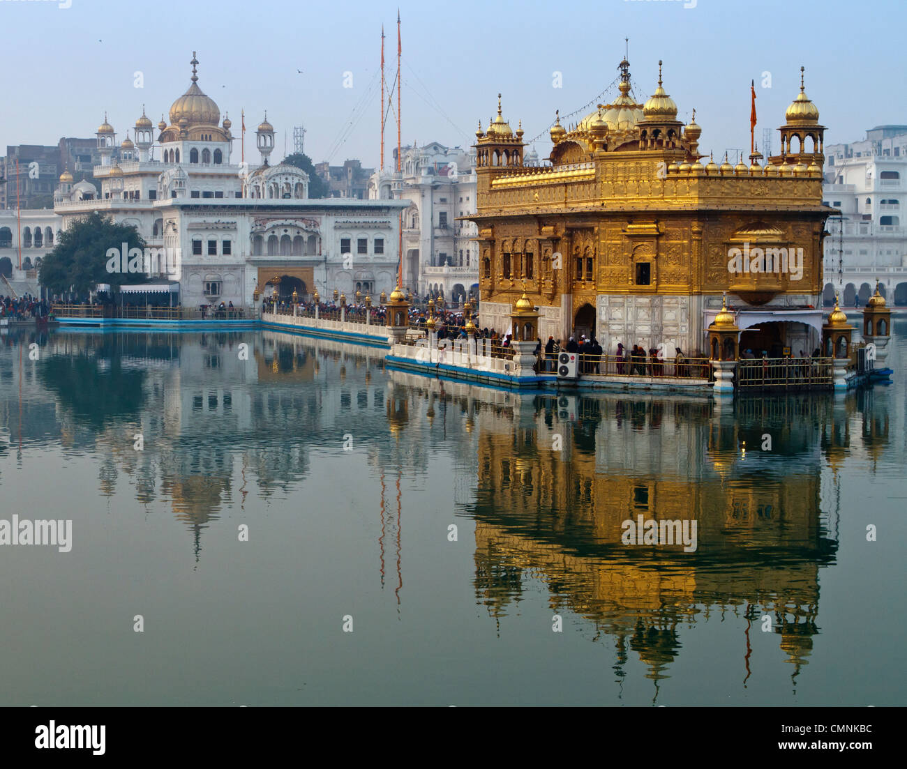 Sikhs punjab india gurdwara temple hi-res stock photography and images ...