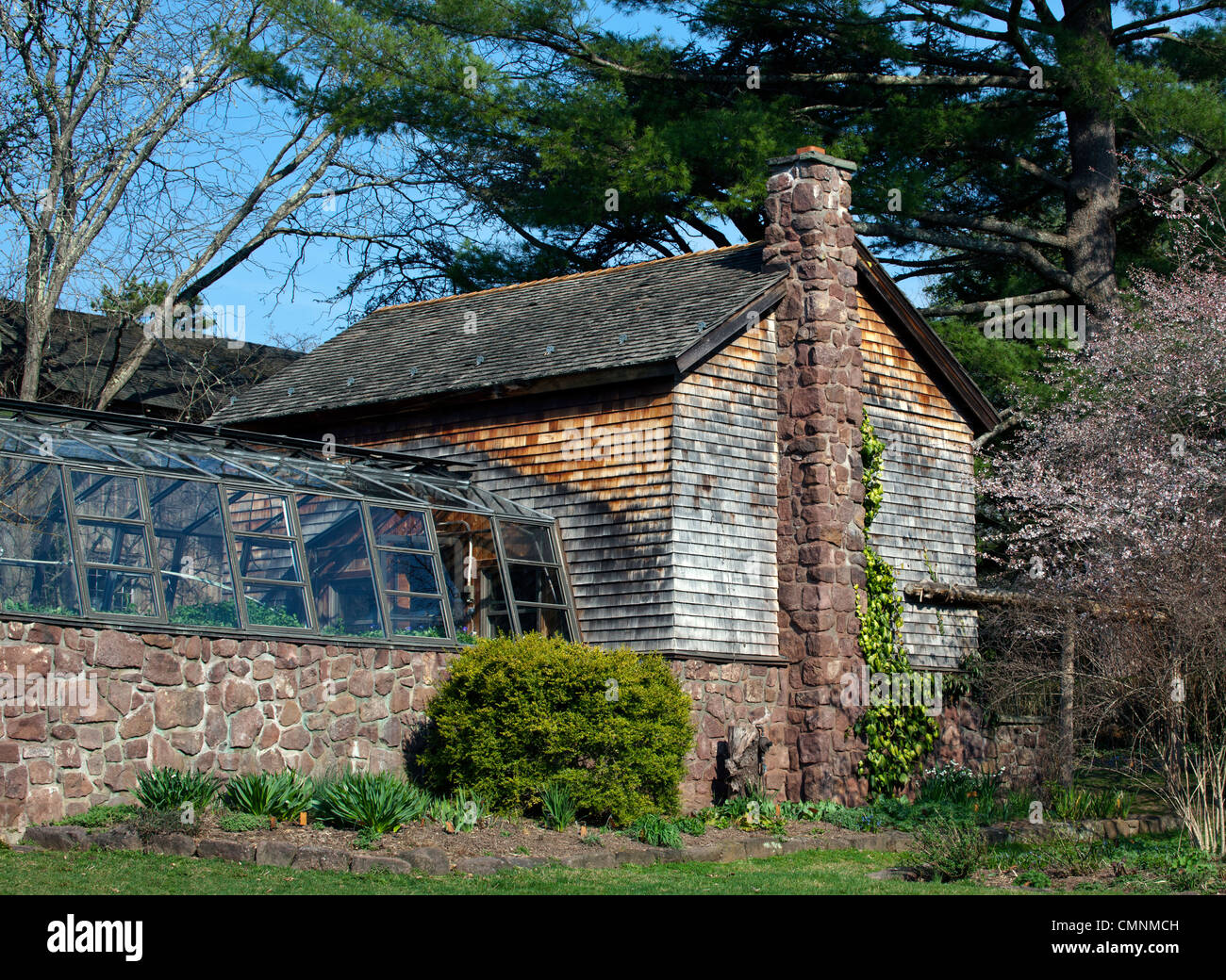 Garden greenhouse hot house Stock Photo - Alamy