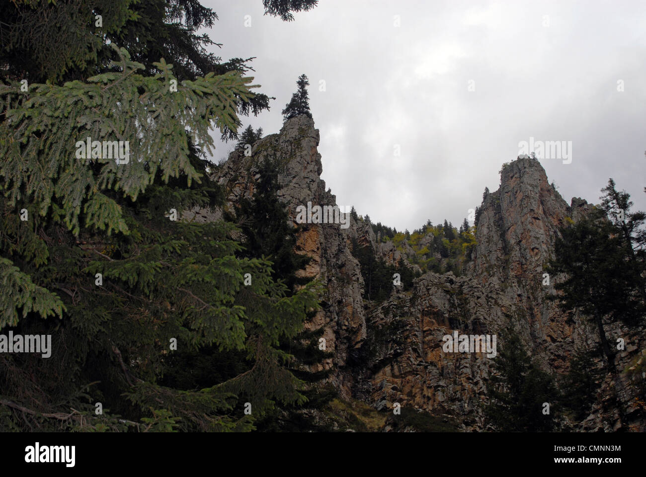 jagged and rocky mountains Stock Photo - Alamy