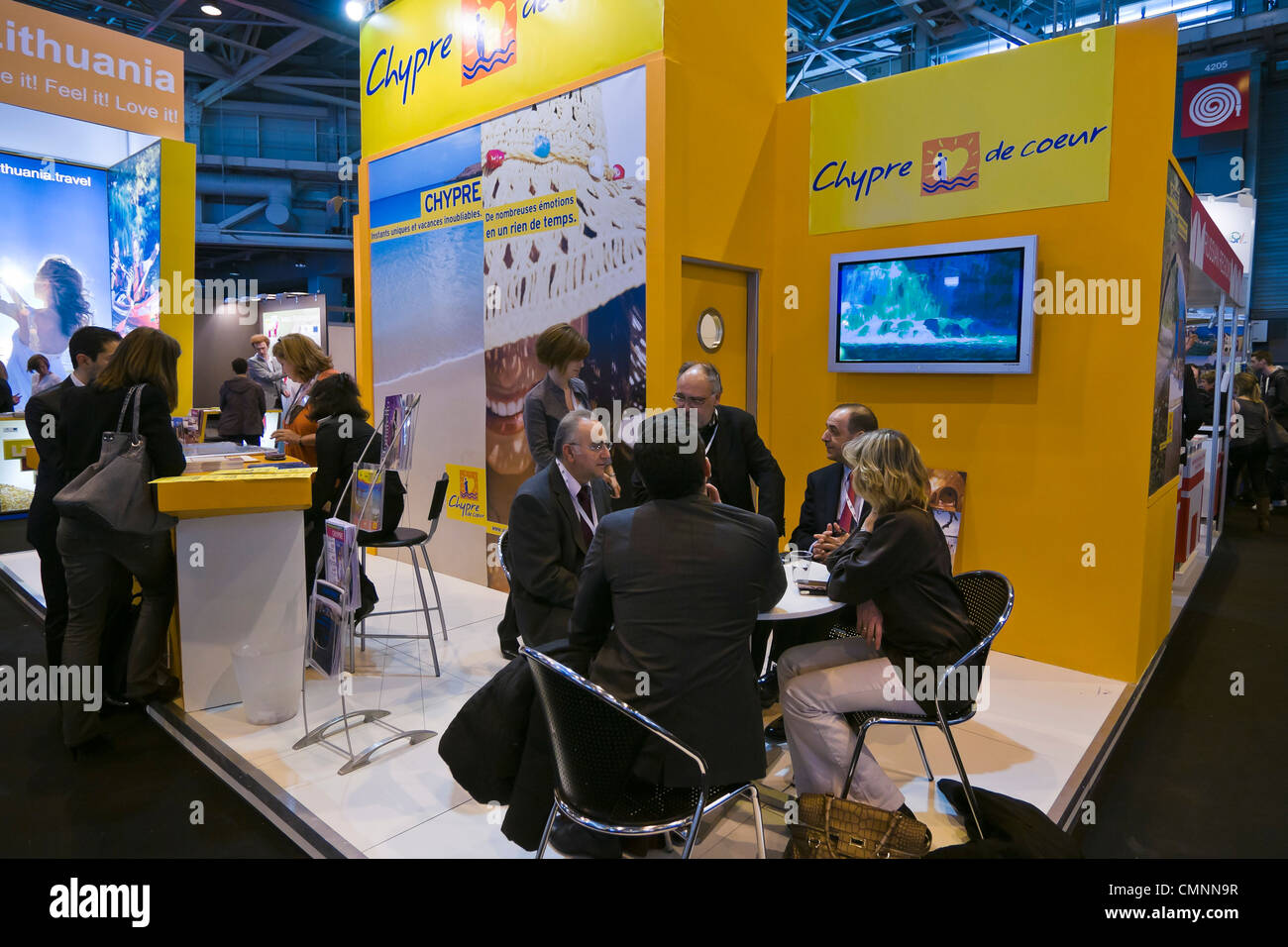 Tourism booth hi-res stock photography and images - Alamy