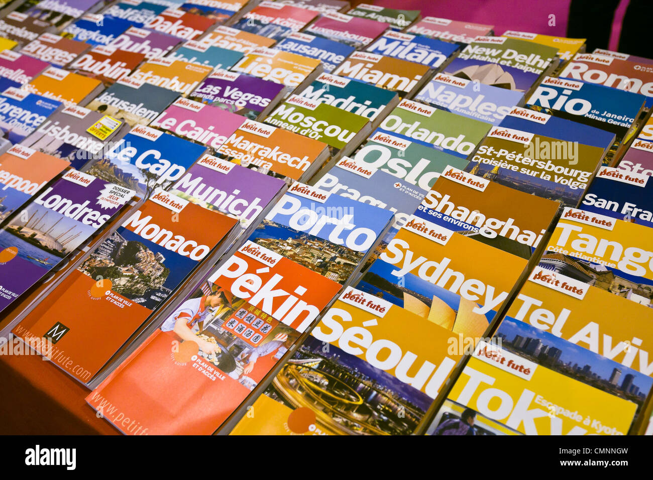 Guide books hi-res stock photography and images - Alamy
