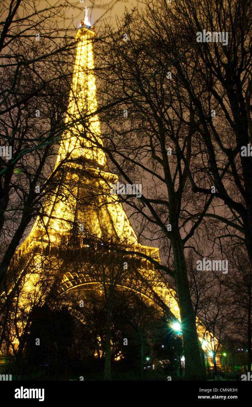 La nuit hi-res stock photography and images - Alamy