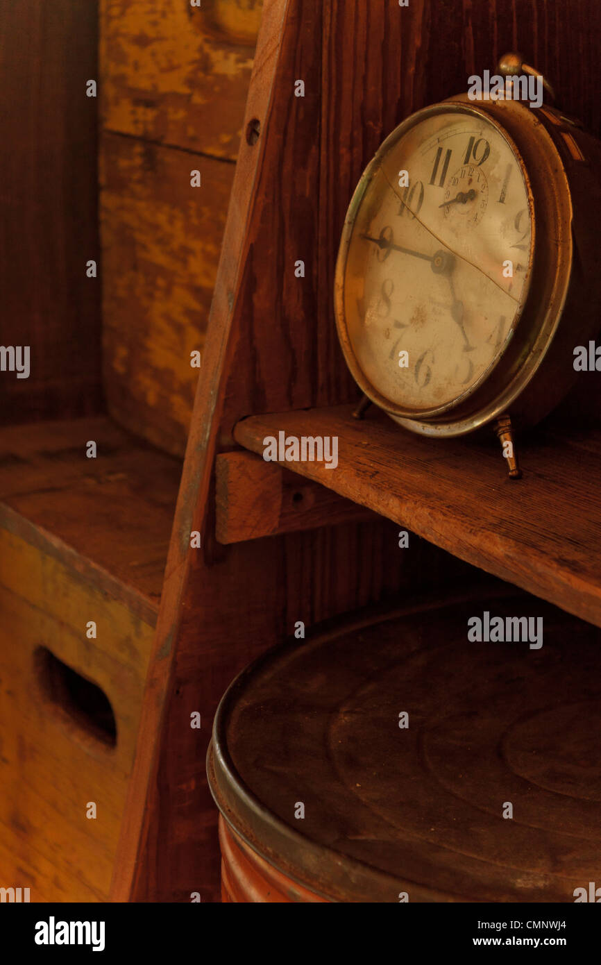 Dust clock hi-res stock photography and images - Alamy