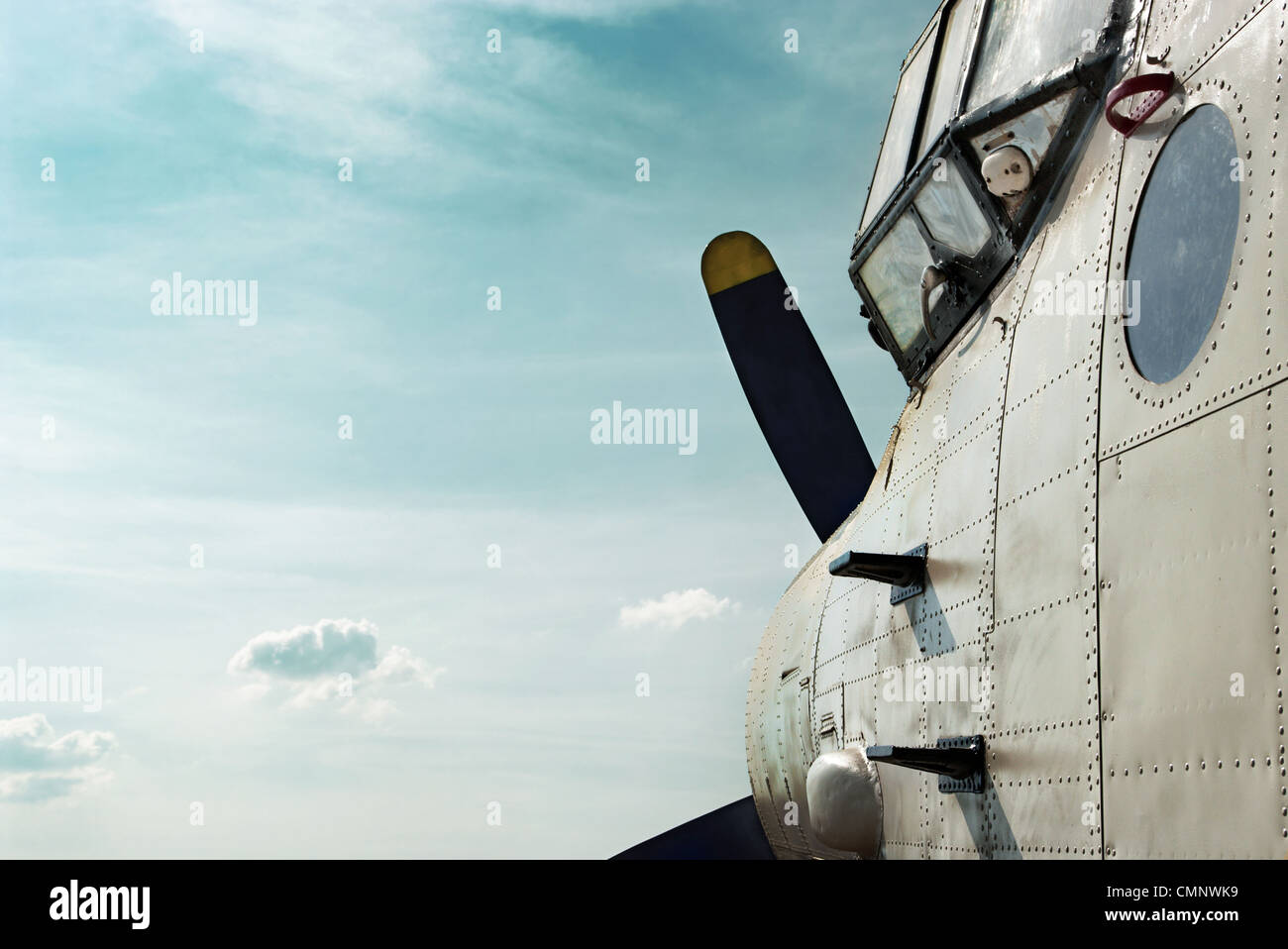 Old airplane cockpit hi-res stock photography and images - Alamy