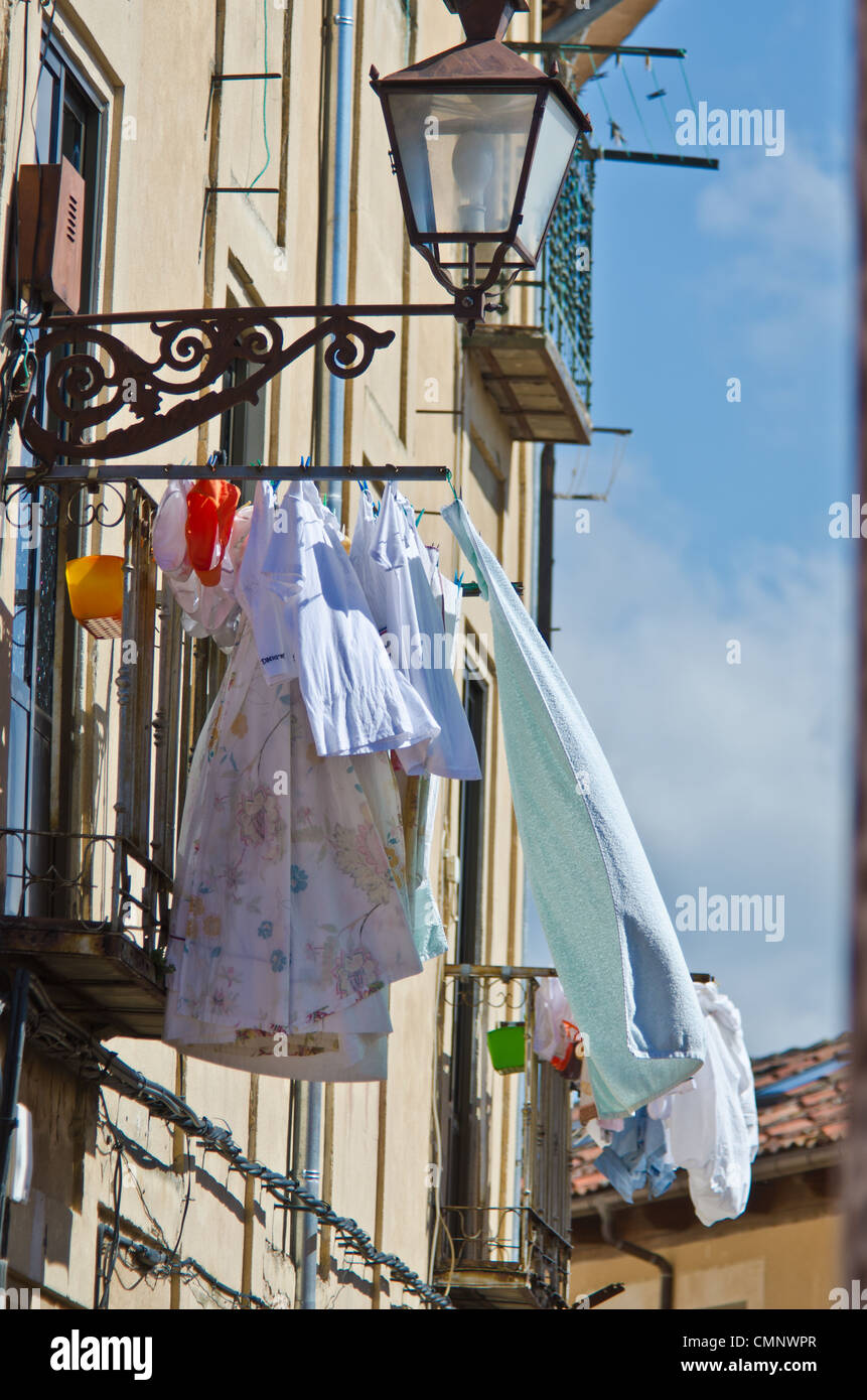Washing on the line hi-res stock photography and images - Alamy