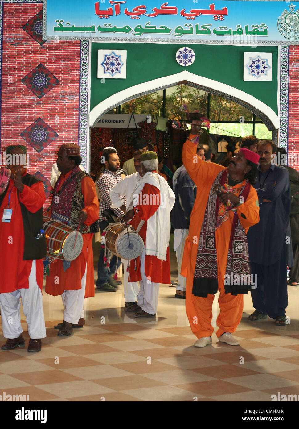 Sindhi culture hi-res stock photography and images - Alamy