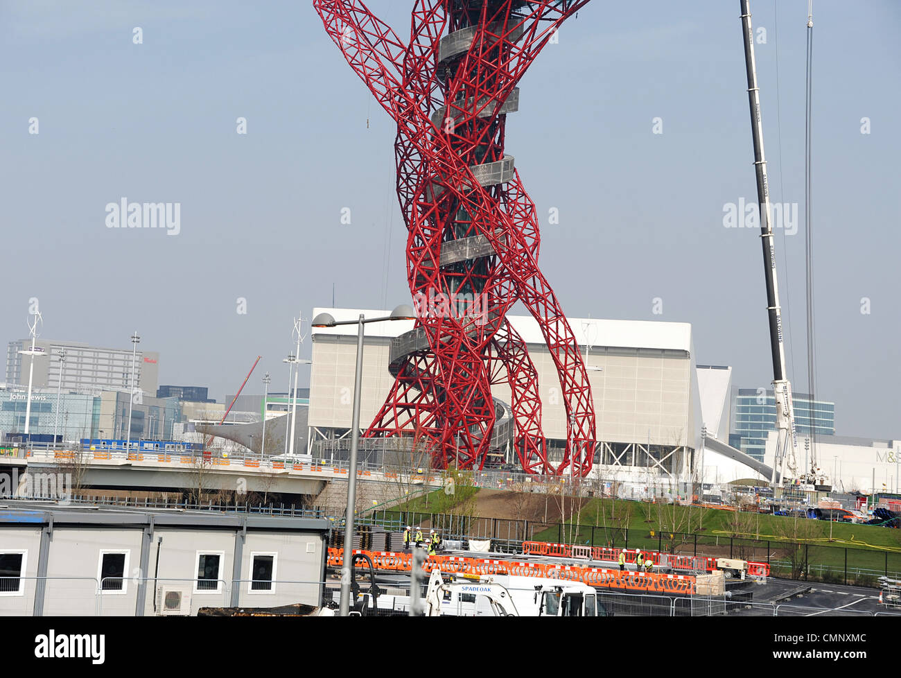 Near completion. The ArcelorMittal Orbit Tower in the 2012 London ...
