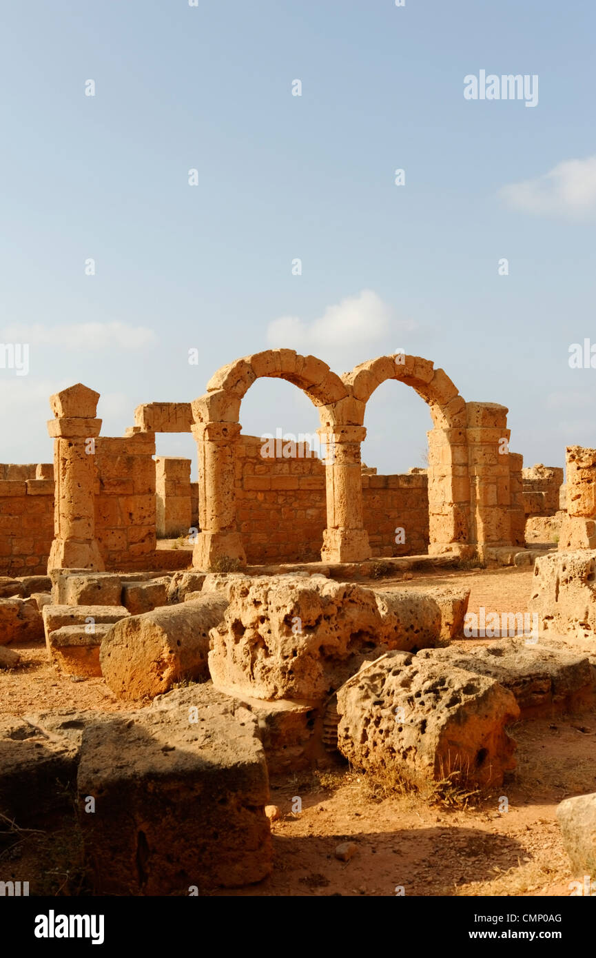 Byzantine arches hi-res stock photography and images - Alamy