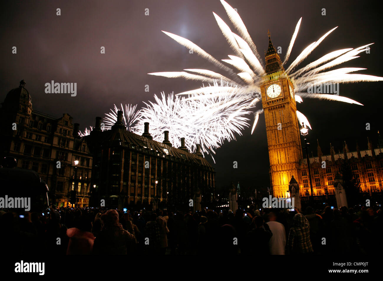 Big ben fireworks hi-res stock photography and images - Alamy