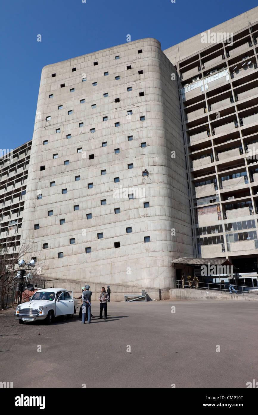 The entrance to the Secretariat building designed by Le Corbusier in ...