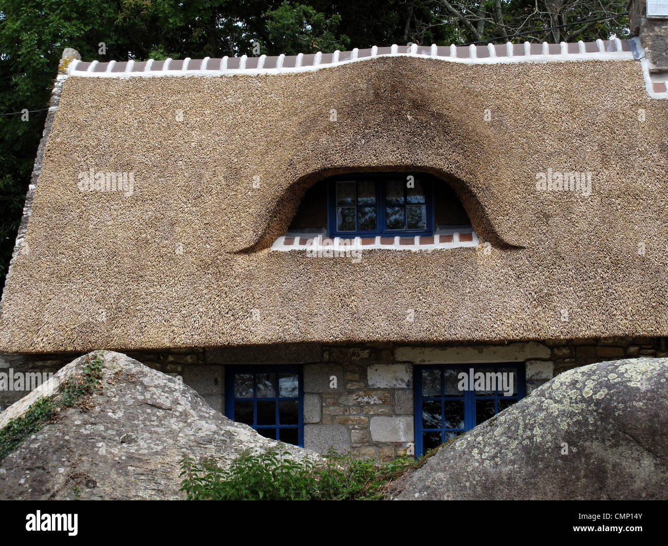 Traditional habitat bretagne hi-res stock photography and images - Alamy