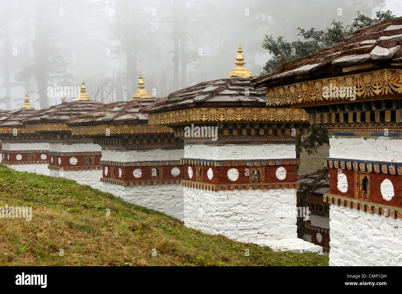 Chortens of the memorial of the 108 Druk Wangyal Khangzang Chortens on ...