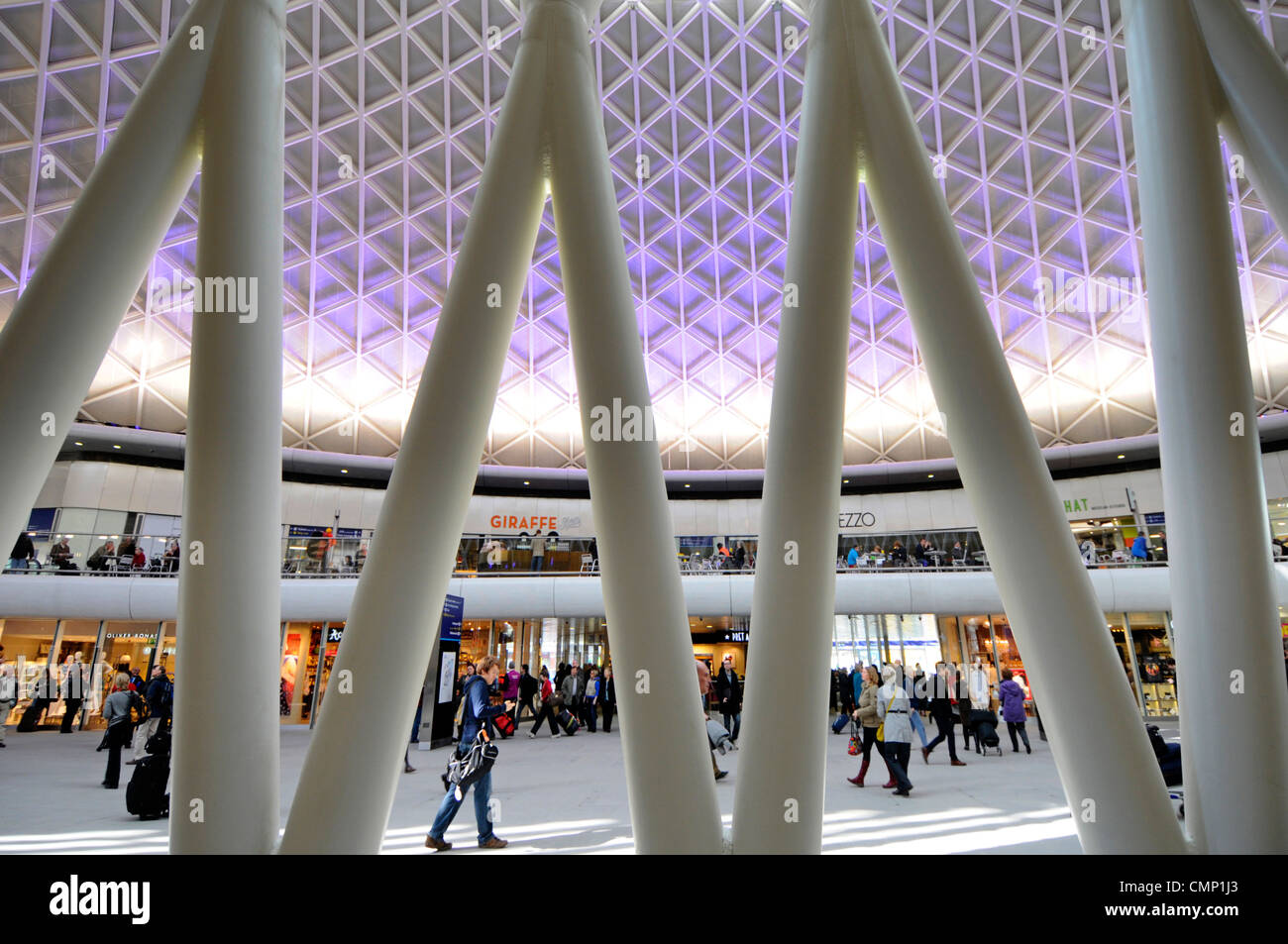 Kings Cross Railway Station departure concourse view towards mezzanine ...